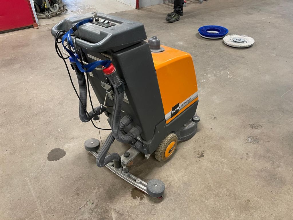 Taski CombiMat 600 Taski CombiMat 600 – Skurmaskin - Fabeo