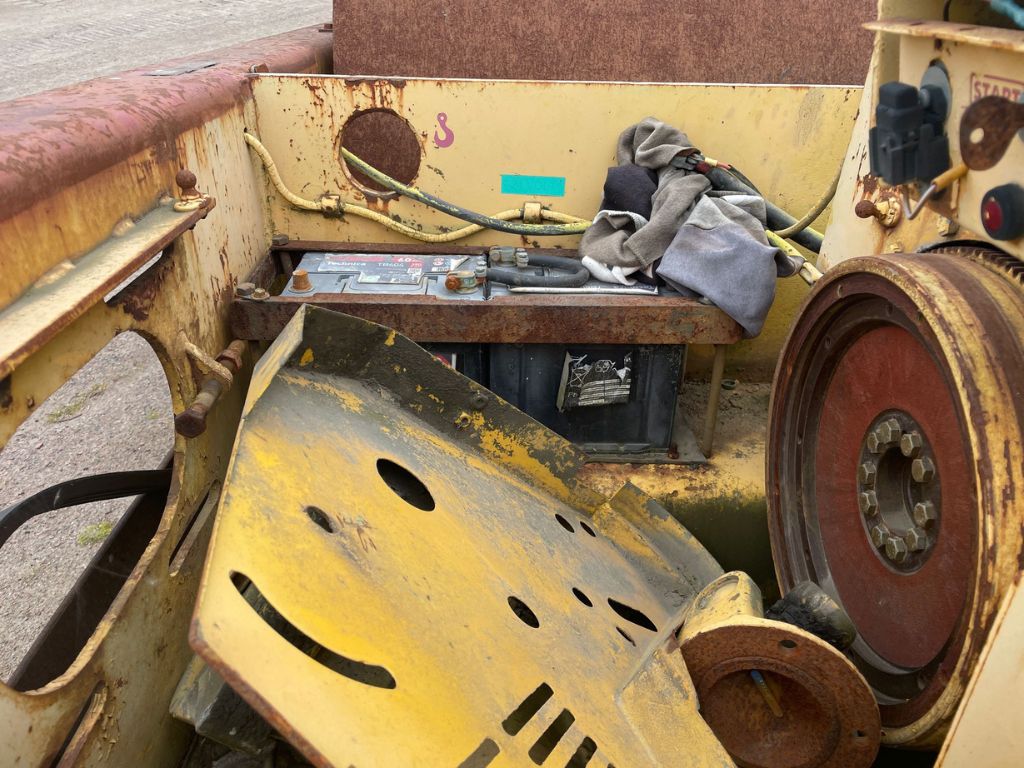 Dynapac CK51 Bogserad vält - Fabeo