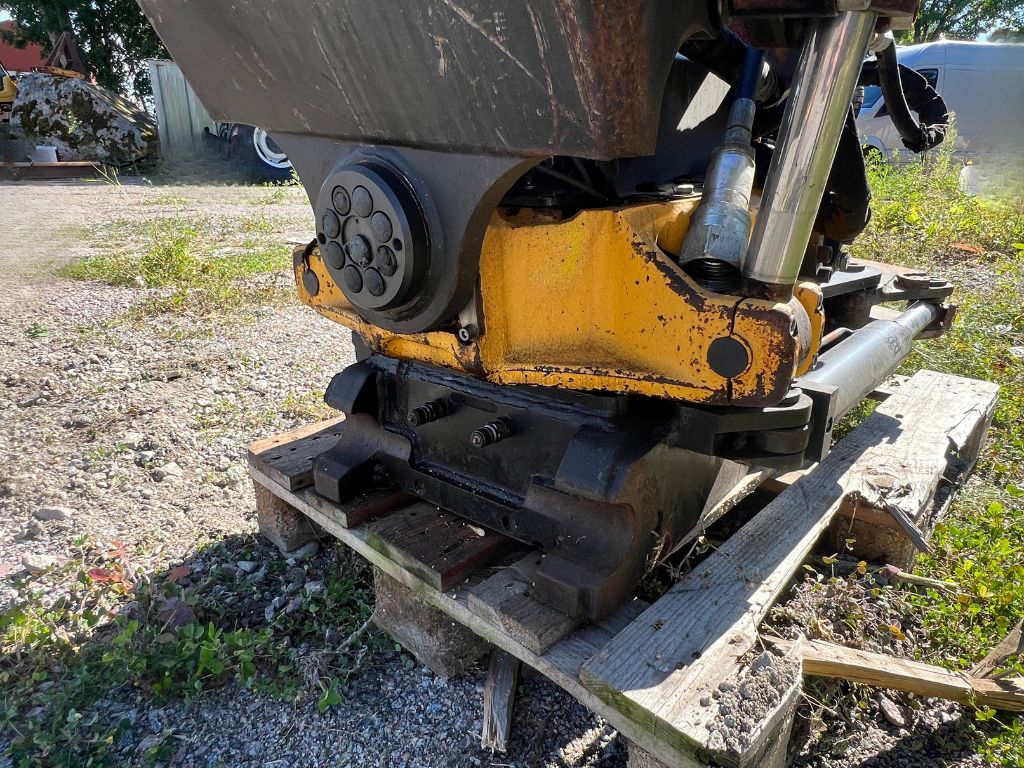 Engcon Rototilt Tiltrotator med gripkassett - Fabeo